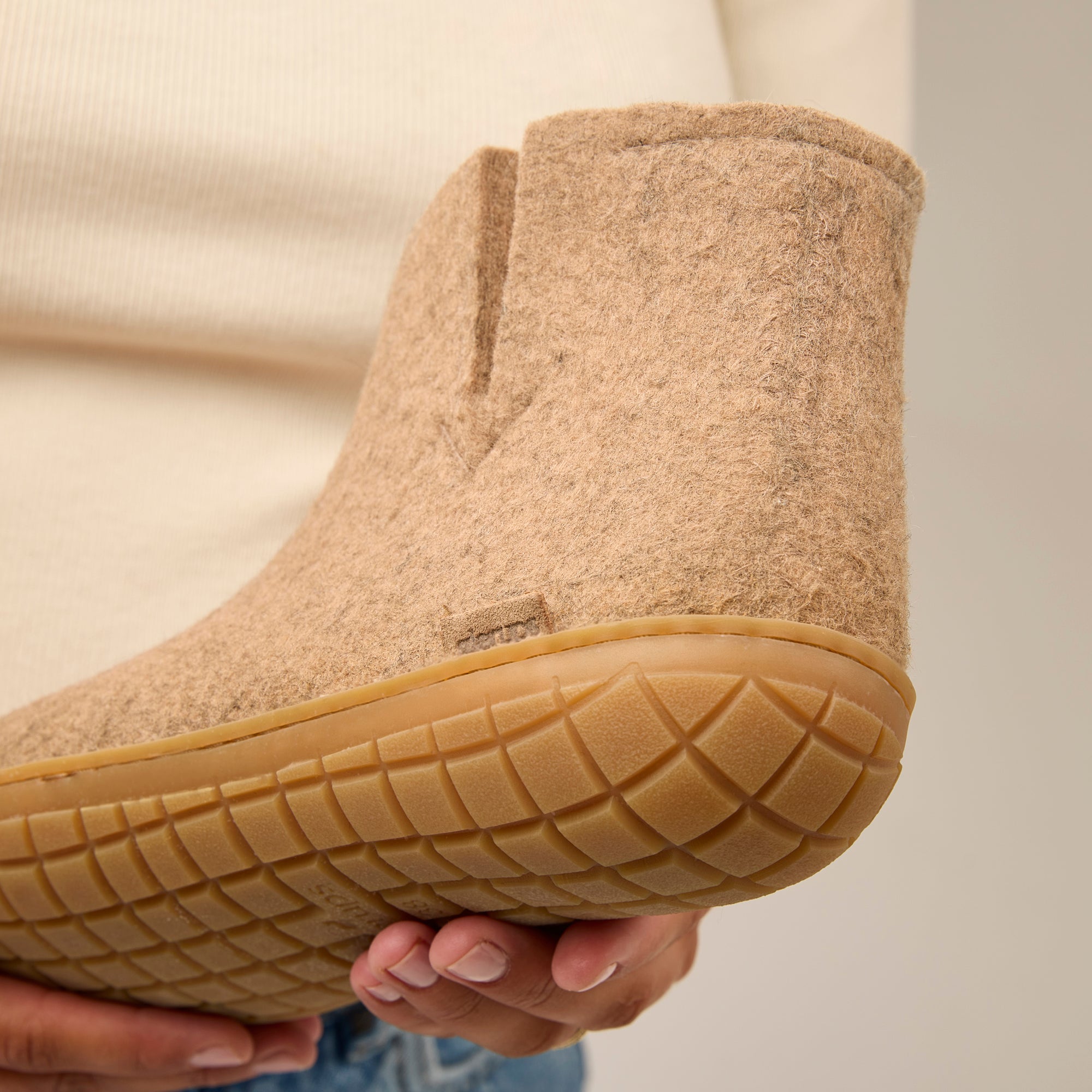 Boot with natural rubber sole - honey - Sand – glerups.com